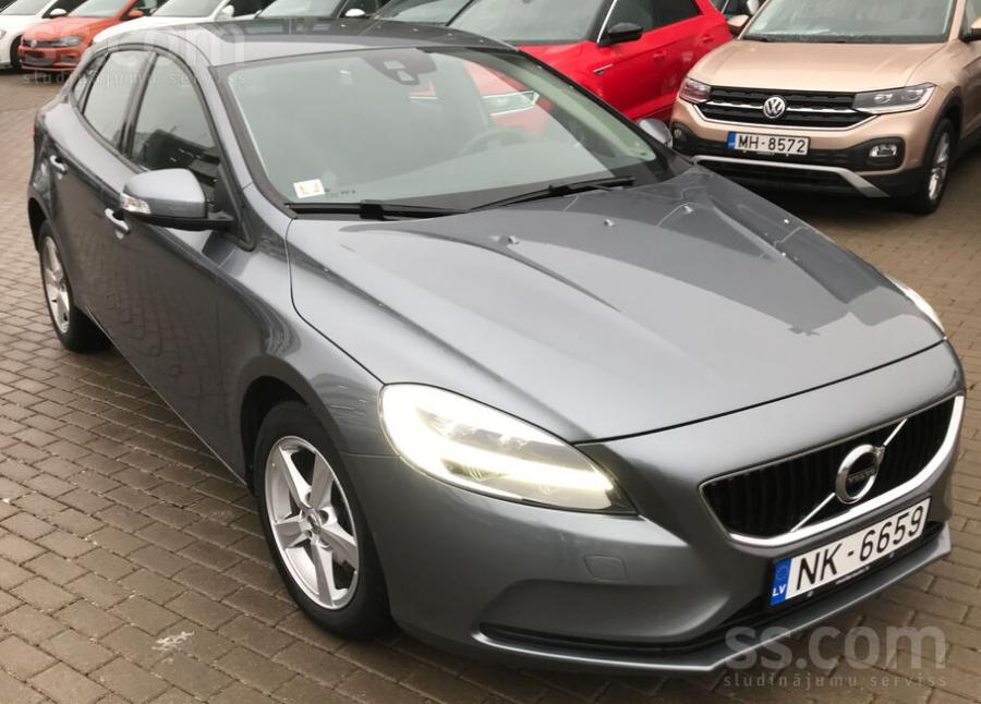 Pelēks Volvo V40 2018 Valmiera, ar dzinēja tilpumu 2.00 L un nobraukumu 145 tūkst. km par 12500 €, foto 5 vietnē AUTOMOTO.COM.LV