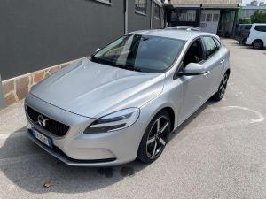 Grey Volvo V40 2018 in Kaunas, with an engine capacity of 1.97 L and mileage of 258 thousand km for 8800 €, photo  on AUTOMOTO.COM.LV