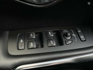 Pelēks Volvo V40 2018 Viļņa, ar dzinēja tilpumu 2.00 L un nobraukumu 199 tūkst. km par 12250 €, foto 18 vietnē AUTOMOTO.COM.LV