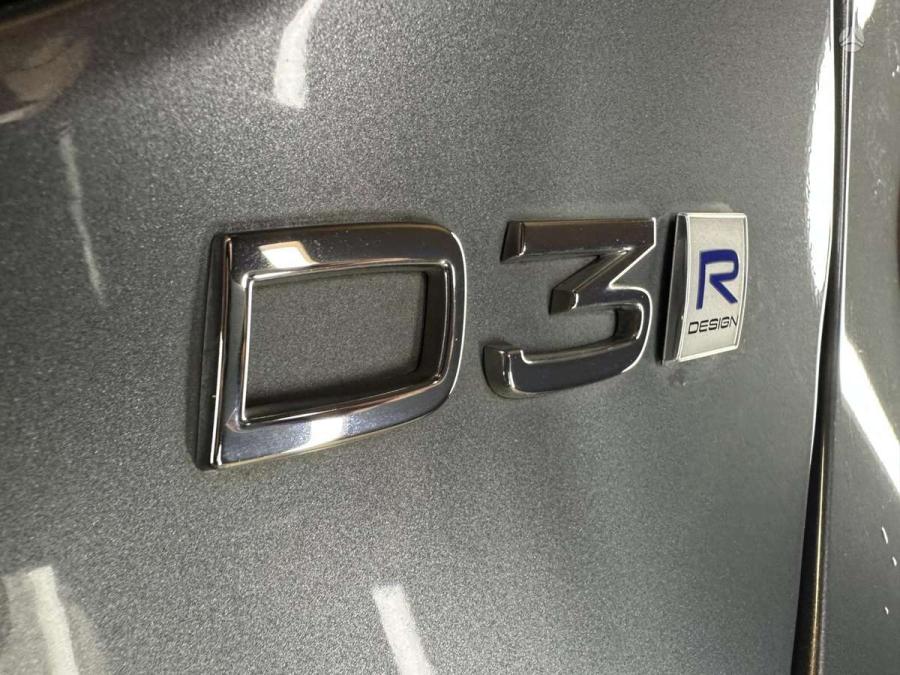 Pelēks Volvo V40 2018 Viļņa, ar dzinēja tilpumu 2.00 L un nobraukumu 199 tūkst. km par 12250 €, foto 20 vietnē AUTOMOTO.COM.LV