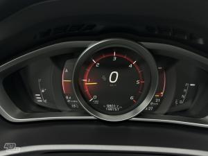 Серый Вольво В40 2018 в Авиженяй, объемом двигателя 2.00 л и пробегом 199 тыс. км за 12250 €, фото 8 на AUTOMOTO.COM.LV