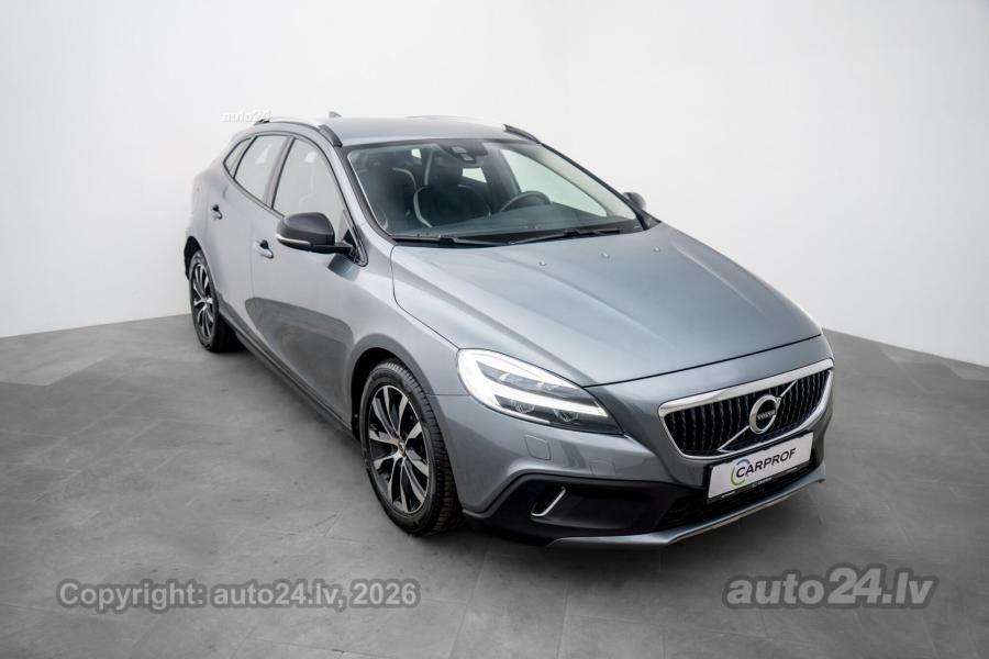 Grey Volvo V40 2018 in Tallinn, with an engine capacity of 2.00 L and mileage of 218 thousand km for 11999 €, photo 4 on AUTOMOTO.COM.LV