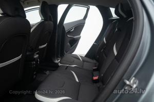 Grey Volvo V40 2018 in Tallinn, with an engine capacity of 2.00 L and mileage of 218 thousand km for 11999 €, photo 10 on AUTOMOTO.COM.LV