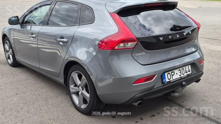 Pelēks Volvo V40 2018 Jūrmala, ar dzinēja tilpumu 2.00 L un nobraukumu 136 tūkst. km par 8000 €, foto 1 vietnē AUTOMOTO.COM.LV