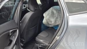 Pelēks Volvo V40 2018 Jūrmala, ar dzinēja tilpumu 2.00 L un nobraukumu 136 tūkst. km par 8000 €, foto 9 vietnē AUTOMOTO.COM.LV
