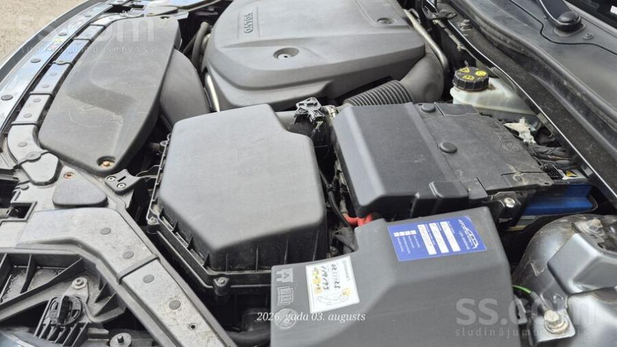 Pelēks Volvo V40 2018 Jūrmala, ar dzinēja tilpumu 2.00 L un nobraukumu 136 tūkst. km par 8000 €, foto 12 vietnē AUTOMOTO.COM.LV