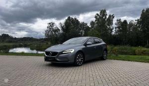 Pelēks Volvo V40 2018 Utena, ar dzinēja tilpumu 1.50 L un nobraukumu 291 tūkst. km par 7950 €, foto 1 vietnē AUTOMOTO.COM.LV