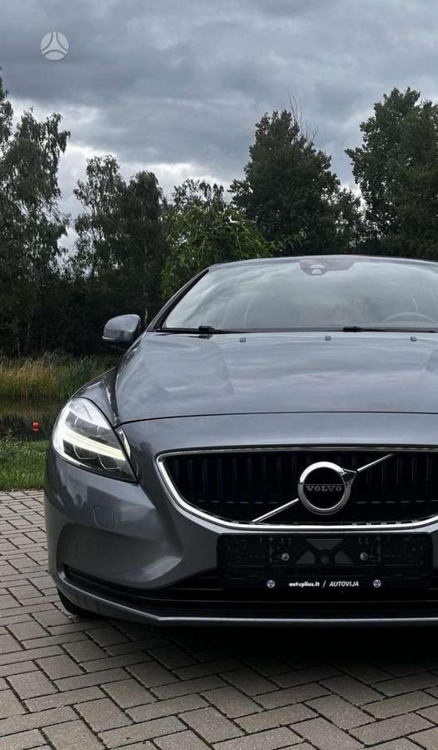 Pelēks Volvo V40 2018 Utena, ar dzinēja tilpumu 1.50 L un nobraukumu 291 tūkst. km par 7950 €, foto 10 vietnē AUTOMOTO.COM.LV
