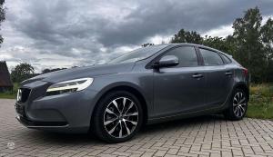 Pelēks Volvo V40 2018 Utena, ar dzinēja tilpumu 1.50 L un nobraukumu 291 tūkst. km par 7950 €, foto 13 vietnē AUTOMOTO.COM.LV