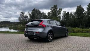 Pelēks Volvo V40 2018 Utena, ar dzinēja tilpumu 1.50 L un nobraukumu 291 tūkst. km par 7950 €, foto 15 vietnē AUTOMOTO.COM.LV
