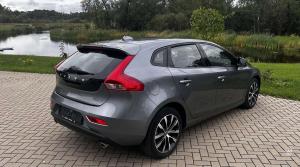 Pelēks Volvo V40 2018 Utena, ar dzinēja tilpumu 1.50 L un nobraukumu 291 tūkst. km par 7950 €, foto 16 vietnē AUTOMOTO.COM.LV