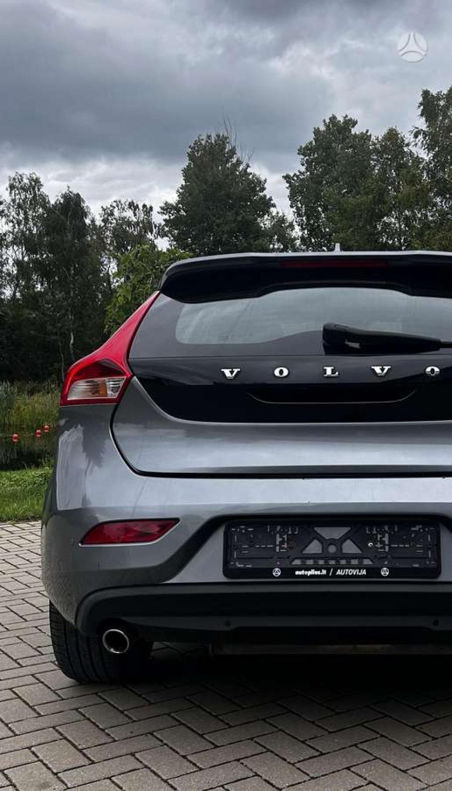 Pelēks Volvo V40 2018 Utena, ar dzinēja tilpumu 1.50 L un nobraukumu 291 tūkst. km par 7950 €, foto 19 vietnē AUTOMOTO.COM.LV