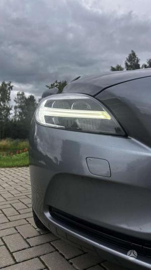Pelēks Volvo V40 2018 Utena, ar dzinēja tilpumu 1.50 L un nobraukumu 291 tūkst. km par 7950 €, foto 34 vietnē AUTOMOTO.COM.LV