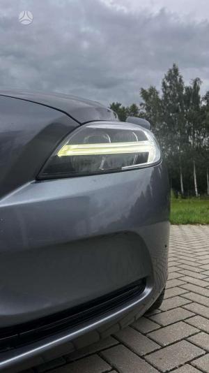 Pelēks Volvo V40 2018 Utena, ar dzinēja tilpumu 1.50 L un nobraukumu 291 tūkst. km par 7950 €, foto 35 vietnē AUTOMOTO.COM.LV