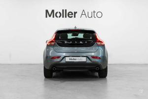 Pelēks Volvo V40 2018 Viļņa, ar dzinēja tilpumu 2.00 L un nobraukumu 146 tūkst. km par 9900 €, foto 7 vietnē AUTOMOTO.COM.LV