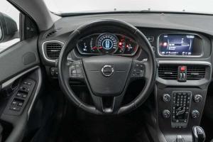 Pelēks Volvo V40 2018 Viļņa, ar dzinēja tilpumu 2.00 L un nobraukumu 146 tūkst. km par 9900 €, foto 10 vietnē AUTOMOTO.COM.LV