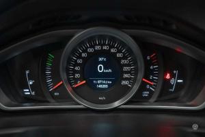 Pelēks Volvo V40 2018 Viļņa, ar dzinēja tilpumu 2.00 L un nobraukumu 146 tūkst. km par 9900 €, foto 11 vietnē AUTOMOTO.COM.LV