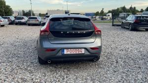 Pelēks Volvo V40 2019 Kauņa, ar dzinēja tilpumu 1.97 L un nobraukumu 140 tūkst. km par 8950 €, foto 5 vietnē AUTOMOTO.COM.LV
