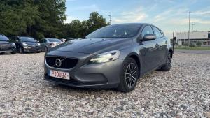 Pelēks Volvo V40 2019 Kauņa, ar dzinēja tilpumu 1.97 L un nobraukumu 140 tūkst. km par 8950 €, foto 21 vietnē AUTOMOTO.COM.LV