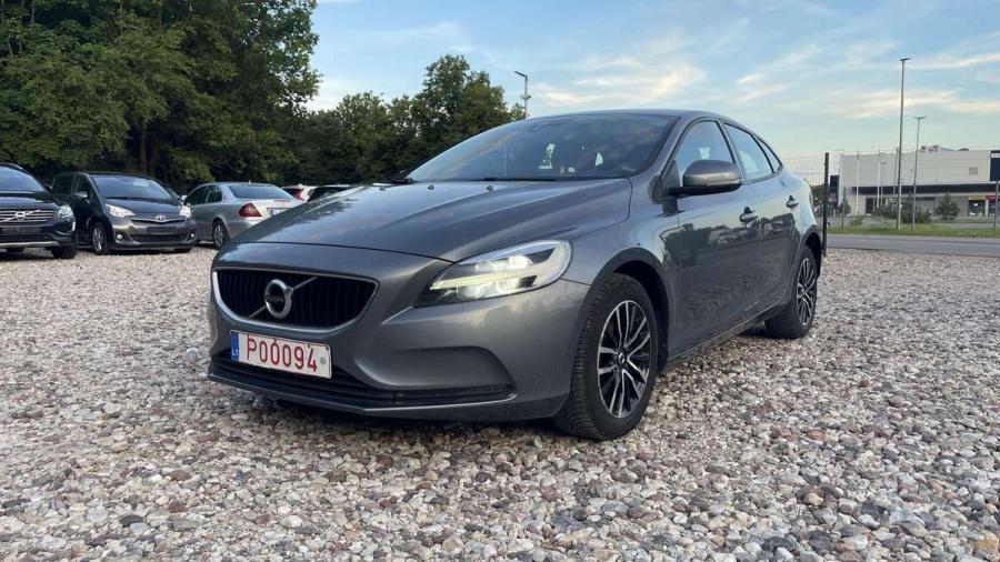Pelēks Volvo V40 2019 Kauņa, ar dzinēja tilpumu 1.97 L un nobraukumu 140 tūkst. km par 8950 €, foto 21 vietnē AUTOMOTO.COM.LV