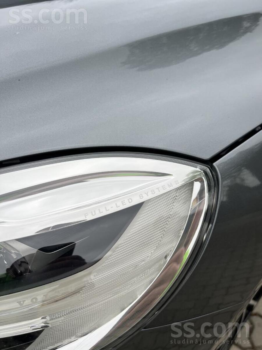 Pelēks Volvo V40 2019 Rīga, ar dzinēja tilpumu 2.00 L un nobraukumu 245 tūkst. km par 14850 €, foto 7 vietnē AUTOMOTO.COM.LV