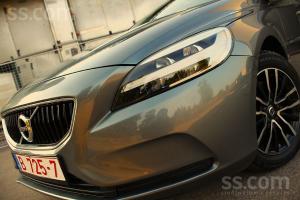 Grey Volvo V40 2019 in Riga, with an engine capacity of 2.00 L and mileage of 0 thousand km for 14790 €, photo 12 on AUTOMOTO.COM.LV