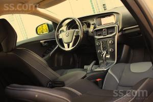Grey Volvo V40 2019 in Riga, with an engine capacity of 2.00 L and mileage of 0 thousand km for 14790 €, photo 22 on AUTOMOTO.COM.LV