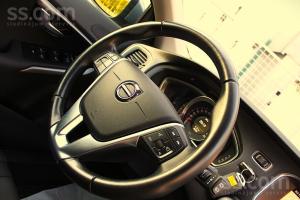 Grey Volvo V40 2019 in Riga, with an engine capacity of 2.00 L and mileage of 0 thousand km for 14790 €, photo 28 on AUTOMOTO.COM.LV