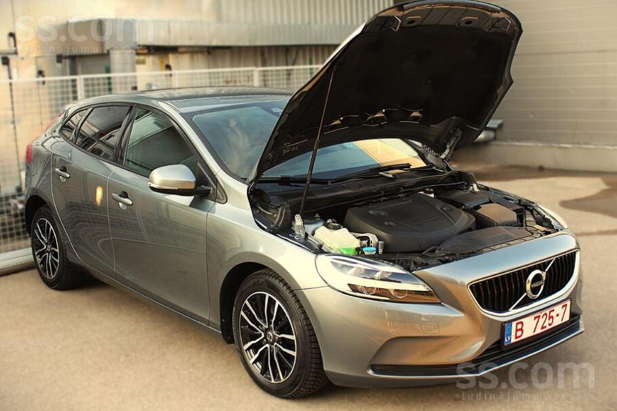 Grey Volvo V40 2019 in Riga, with an engine capacity of 2.00 L and mileage of 0 thousand km for 14790 €, photo 35 on AUTOMOTO.COM.LV