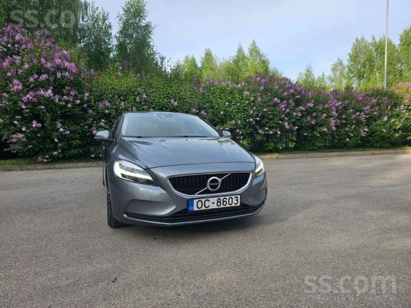 Серый Вольво В40 2019 в Рига, объемом двигателя 2.00 л и пробегом 170 тыс. км за 9000 €, фото 3 на AUTOMOTO.COM.LV