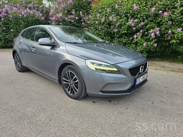 Серый Вольво В40 2019 в Рига, объемом двигателя 2.00 л и пробегом 170 тыс. км за 9000 €, фото 7 на AUTOMOTO.COM.LV