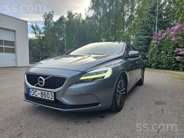Серый Вольво В40 2019 в Рига, объемом двигателя 2.00 л и пробегом 170 тыс. км за 9000 €, фото 8 на AUTOMOTO.COM.LV