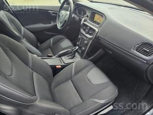Grey Volvo V40 2019 in Riga, with an engine capacity of 2.00 L and mileage of 170 thousand km for 9000 €, photo 11 on AUTOMOTO.COM.LV