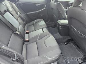 Grey Volvo V40 2019 in Riga, with an engine capacity of 2.00 L and mileage of 170 thousand km for 9000 €, photo 13 on AUTOMOTO.COM.LV