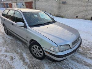 Pelēks Volvo V40 1999 Kėdainiai, ar dzinēja tilpumu 2.00 L un nobraukumu 198 tūkst. km par 650 €, foto 14 vietnē AUTOMOTO.COM.LV