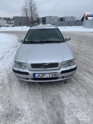 Grey Volvo V40 2000 in Vilnius, with an engine capacity of 1.90 L and mileage of 326 thousand km for 750 €, photo 5 on AUTOMOTO.COM.LV