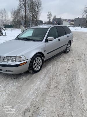 Grey Volvo V40 2000 in Vilnius, with an engine capacity of 1.90 L and mileage of 326 thousand km for 750 €, photo 6 on AUTOMOTO.COM.LV