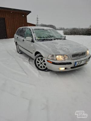 Pelēks Volvo V40 2000 Elektrėnai, ar dzinēja tilpumu 1.90 L un nobraukumu 325 tūkst. km par 899 €, foto 7 vietnē AUTOMOTO.COM.LV