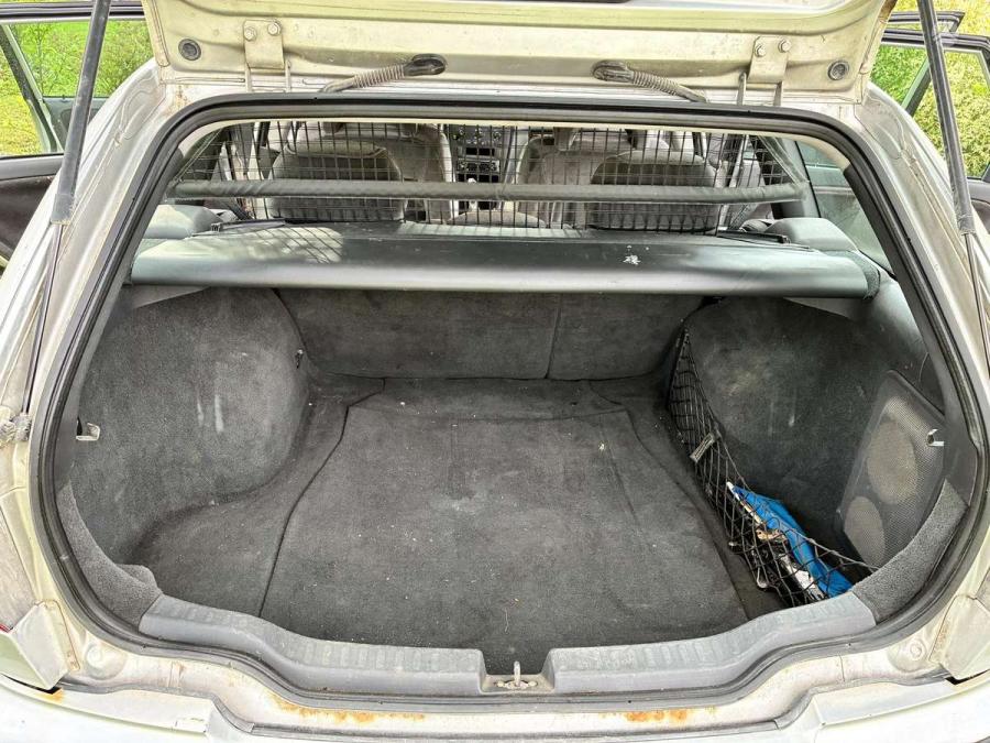 Pelēks Volvo V40 2001 Rokiškis, ar dzinēja tilpumu 1.87 L un nobraukumu 343 tūkst. km par 400 €, foto 9 vietnē AUTOMOTO.COM.LV
