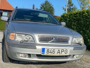 Pelēks Volvo V40 2001 Tallina, ar dzinēja tilpumu 1.90 L un nobraukumu 285 tūkst. km par 900 €, foto 4 vietnē AUTOMOTO.COM.LV