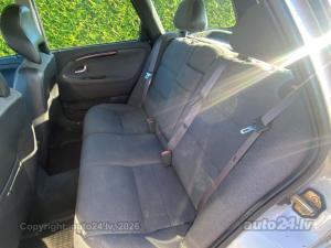 Pelēks Volvo V40 2001 Tallina, ar dzinēja tilpumu 1.90 L un nobraukumu 285 tūkst. km par 900 €, foto 16 vietnē AUTOMOTO.COM.LV