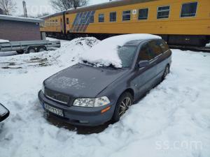 Pelēks Volvo V40 2002 Rīga, ar dzinēja tilpumu 1.90 L un nobraukumu 364 tūkst. km par 300 €, foto 4 vietnē AUTOMOTO.COM.LV