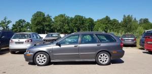 Pelēks Volvo V40 2002 Valmiera, ar dzinēja tilpumu 1.90 L un nobraukumu 334 tūkst. km par 1200 €, foto 7 vietnē AUTOMOTO.COM.LV
