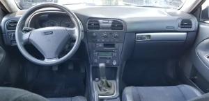 Pelēks Volvo V40 2002 Valmiera, ar dzinēja tilpumu 1.90 L un nobraukumu 334 tūkst. km par 1200 €, foto 10 vietnē AUTOMOTO.COM.LV
