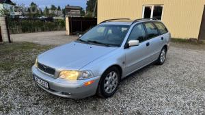 Pelēks Volvo V40 2002 Rēzekne, ar dzinēja tilpumu 1.90 L un nobraukumu 366 tūkst. km par 1150 €, foto  vietnē AUTOMOTO.COM.LV