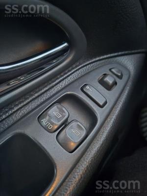 Grey Volvo V40 2002 in Riga, with an engine capacity of 1.90 L and mileage of 307 thousand km for 1050 €, photo 16 on AUTOMOTO.COM.LV