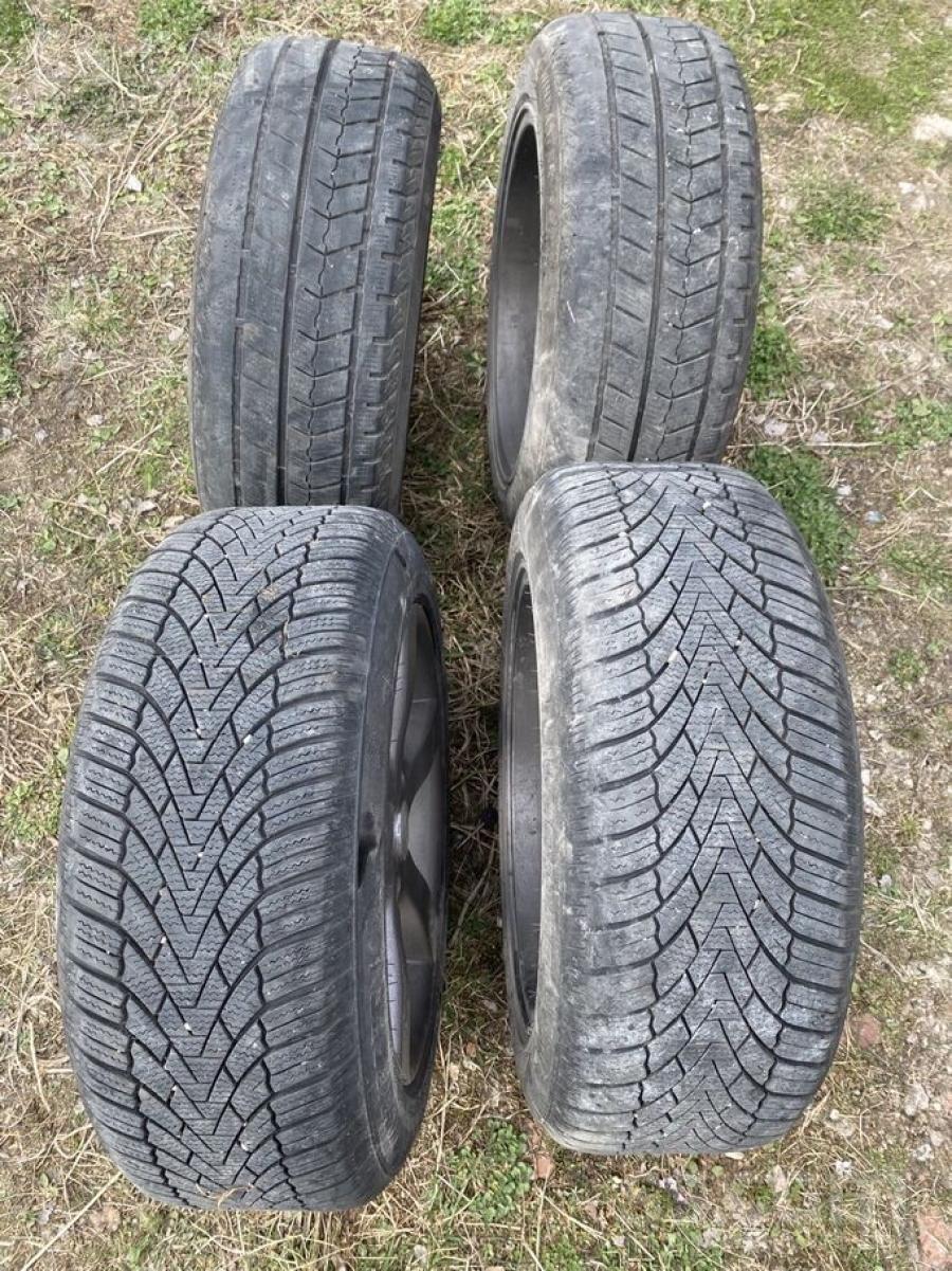 Pelēks Volvo V40 2003 Rīga, ar dzinēja tilpumu 1.90 L un nobraukumu 262 tūkst. km par 400 €, foto 10 vietnē AUTOMOTO.COM.LV