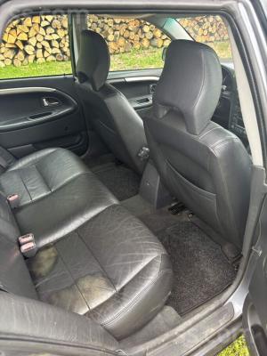 Pelēks Volvo V40 2003 Alūksne, ar dzinēja tilpumu 1.90 L un nobraukumu 472 tūkst. km par 1450 €, foto 6 vietnē AUTOMOTO.COM.LV