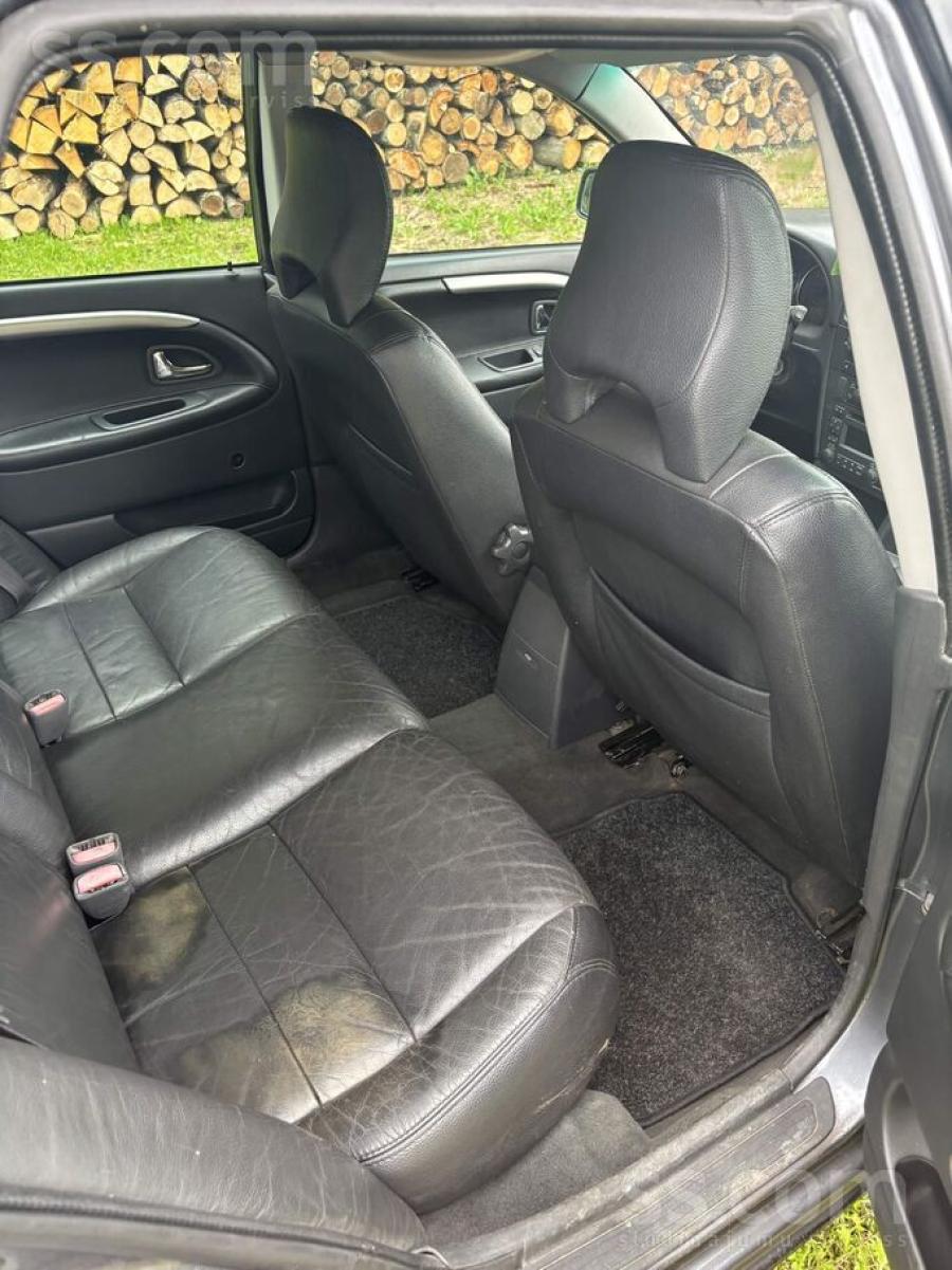 Pelēks Volvo V40 2003 Alūksne, ar dzinēja tilpumu 1.90 L un nobraukumu 472 tūkst. km par 1450 €, foto 6 vietnē AUTOMOTO.COM.LV