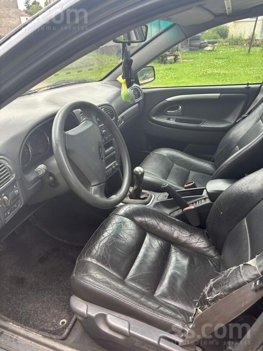 Pelēks Volvo V40 2003 Alūksne, ar dzinēja tilpumu 1.90 L un nobraukumu 472 tūkst. km par 1450 €, foto 8 vietnē AUTOMOTO.COM.LV